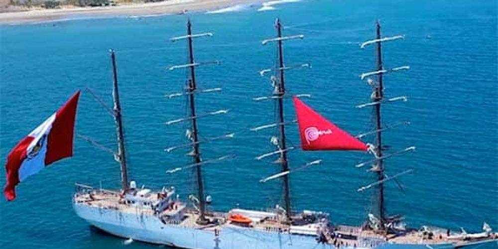 Buque BAP Unión visita Máncora y las playas del norte – Máncora Perú ...