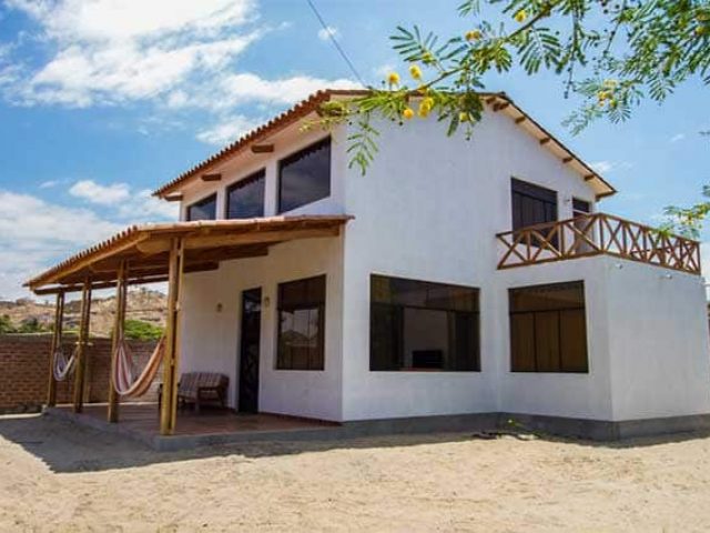 Máncora playa y pueblo. Información de Hoteles, surf y mas